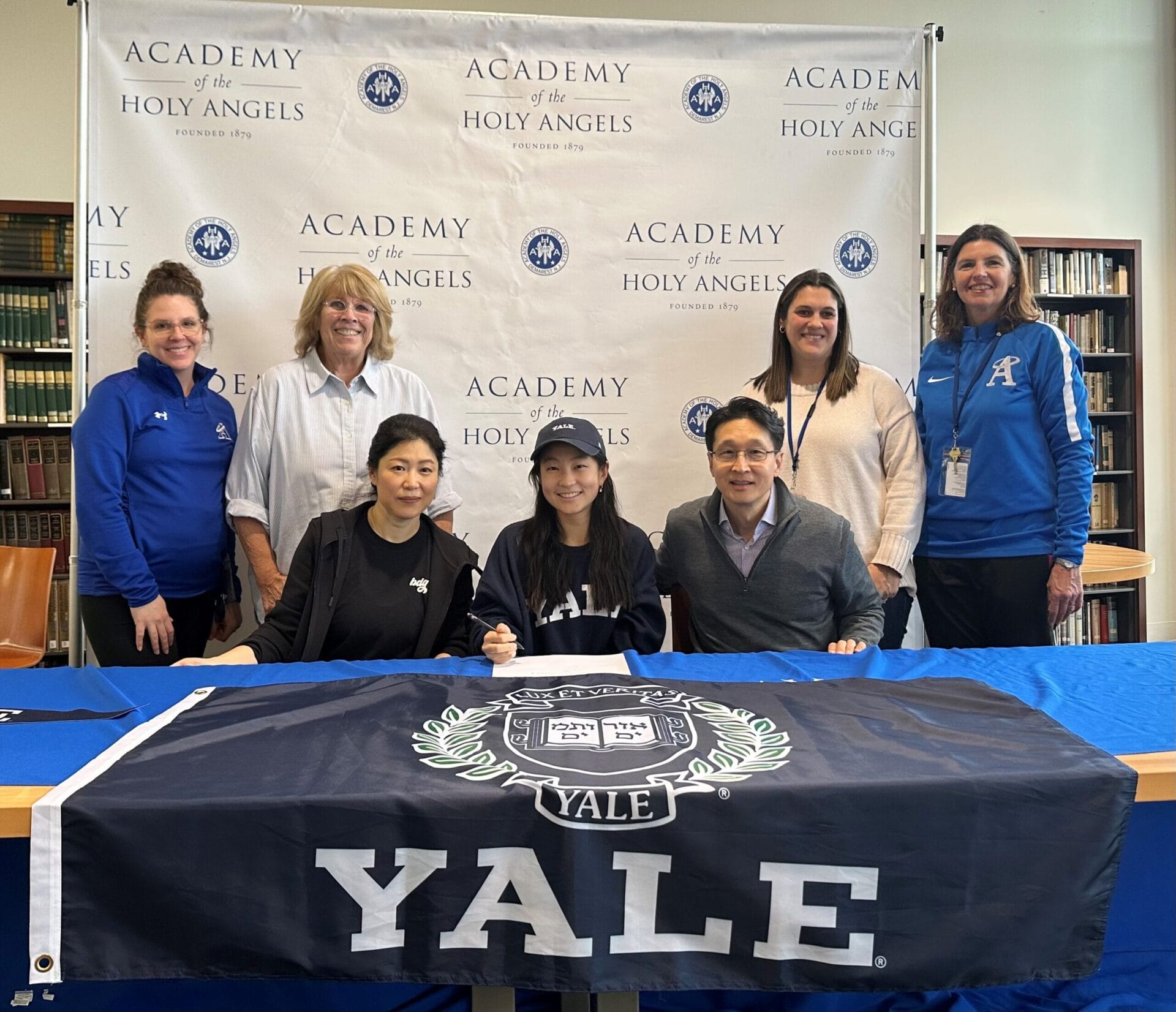 Go, Bulldogs! AHA Senior Erin Ha Set to Play Tennis for Yale - Academy ...